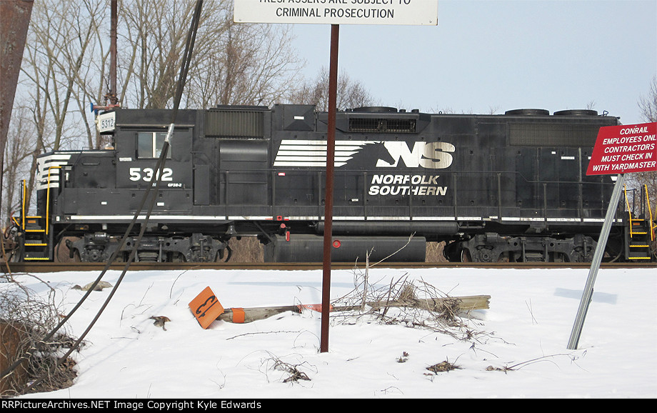 NS GP38-2 #5312
